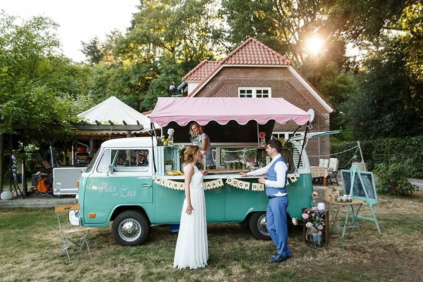 Bus van Zus Food truck | Algemeen | Beek en Donk