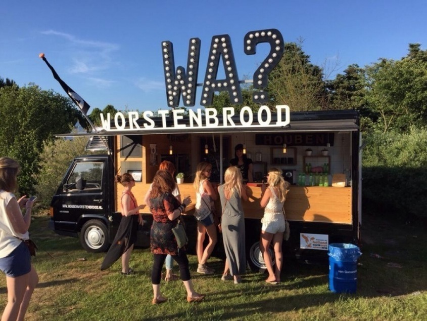 Houben Worstenbrood | Broodjes | Eindhoven
