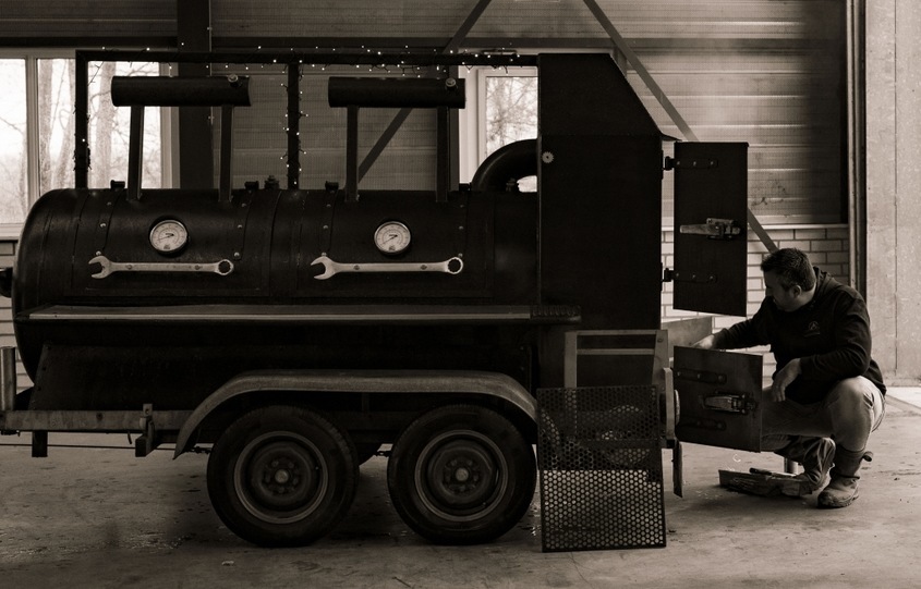 The BBQ DJ | Barbecue / Grill | Driebruggen