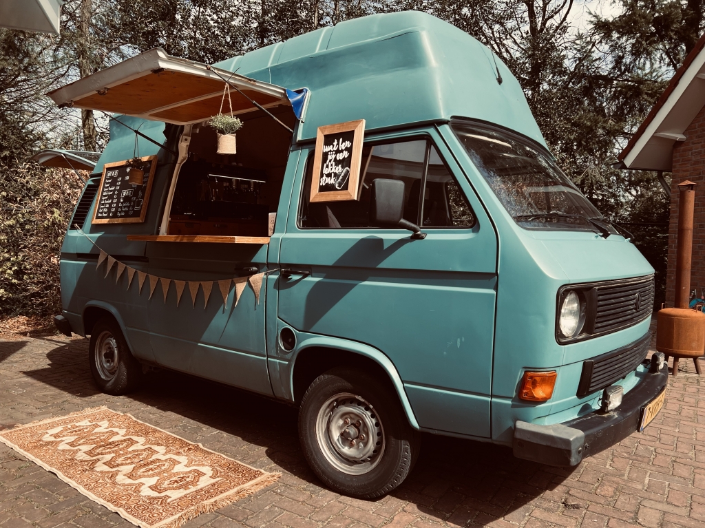 Bij Cin | Koffie | Wafels | Worstenbroodjes | Poffertjes | Soep | en zo ...