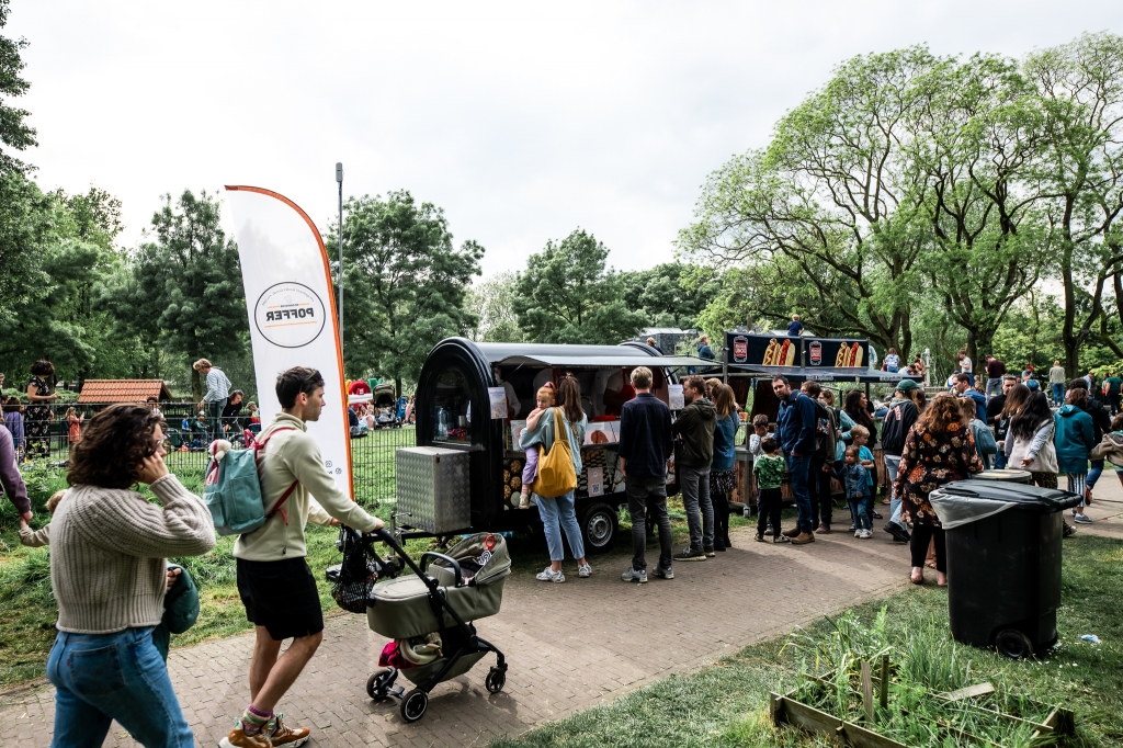 De Gooische Poffer | Niet zomaar een poffertje, maar een Gooische ...